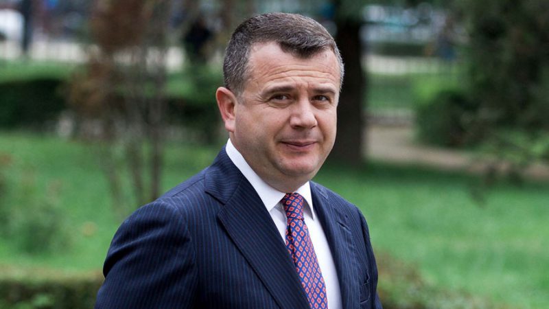 "Derrkuc me Toyota", Balla bën ironi me Palokën: Nxorre nënkryetharin o ...