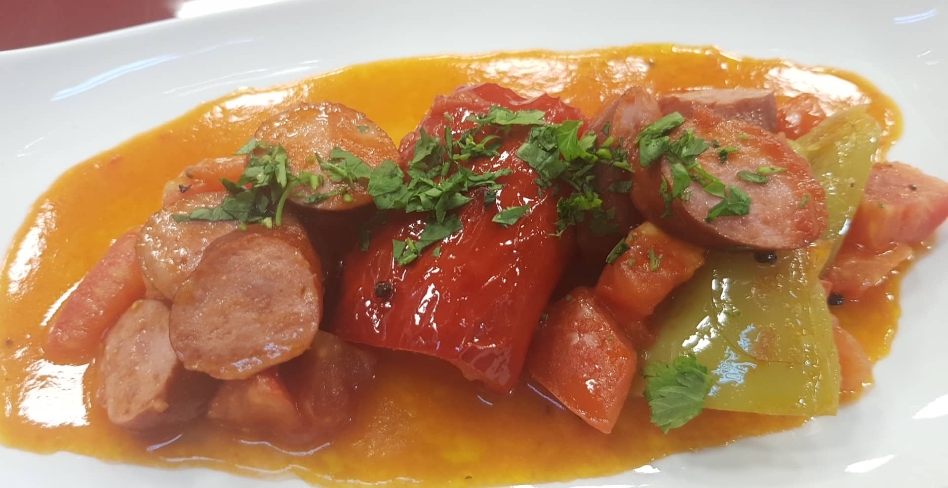 Llukanik me speca - Balkanweb.com - News24